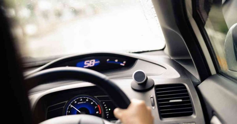 10 Safe Driving Tips for New Drivers